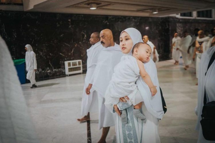 Pengalaman Bawa Anak Kecil Mengerjakan Umrah – Daily Umrah